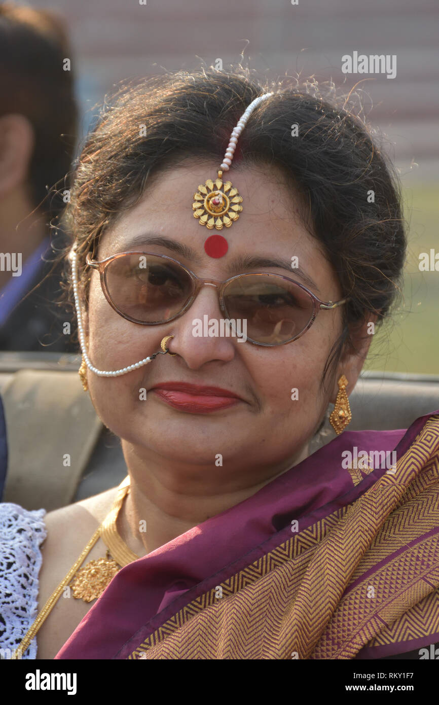Bengali lady hi-res stock photography and images - Alamy