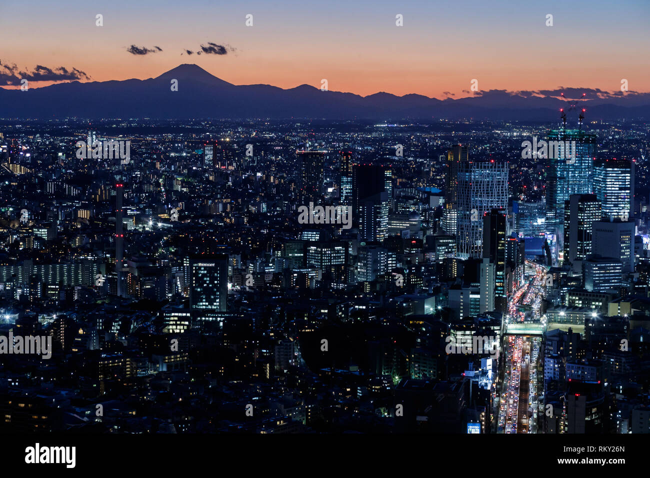 Skydeck observation platform tokyo city view hi-res stock photography ...