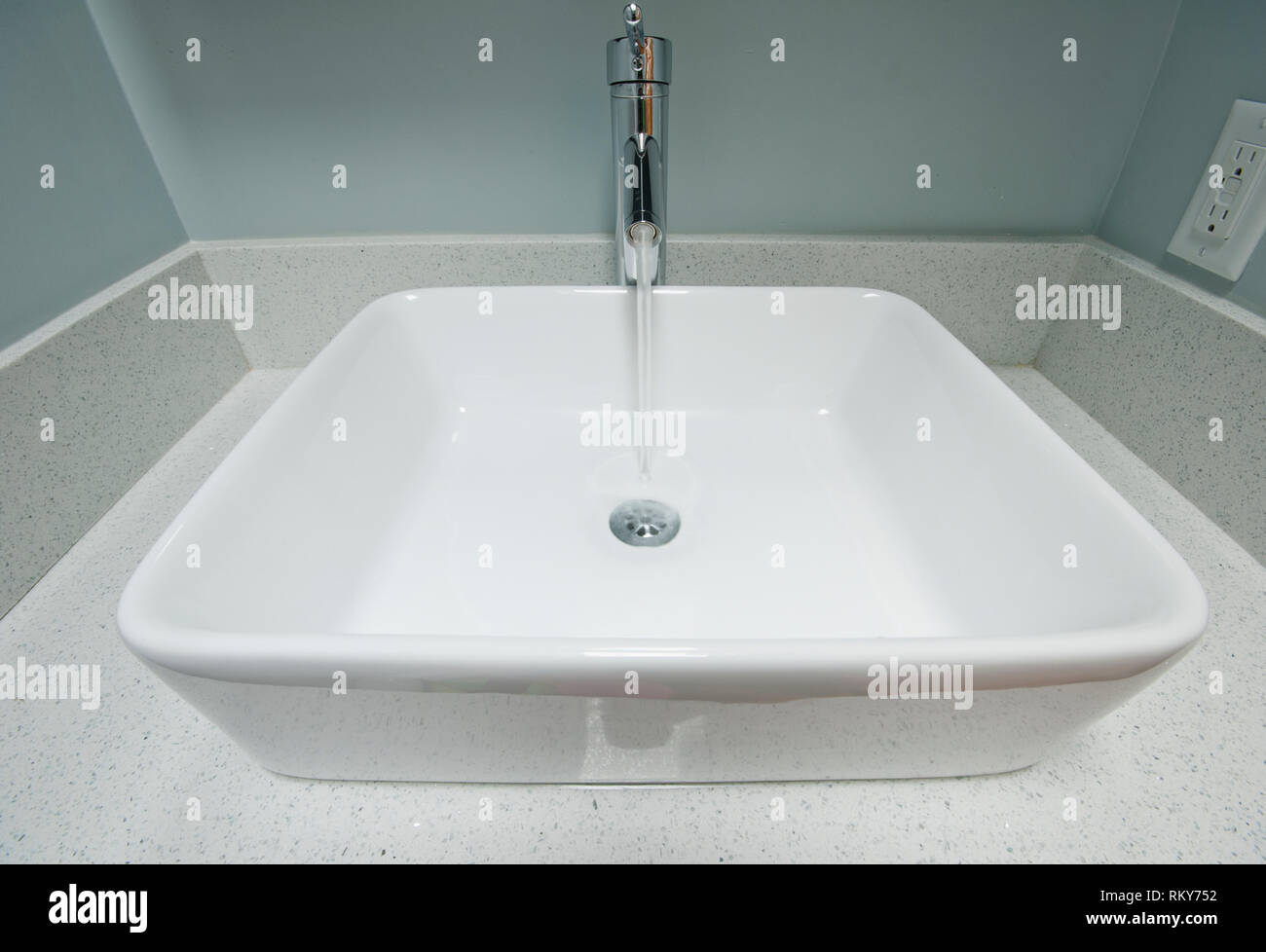 Contemporary Sink Basin Stock Photo - Alamy