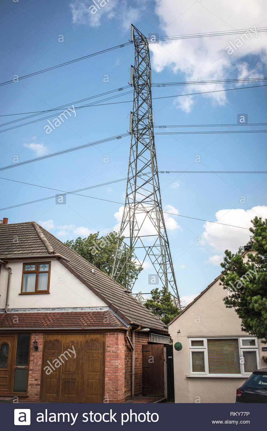 Power Lines For Houses High Resolution Stock Photography and Images - Alamy