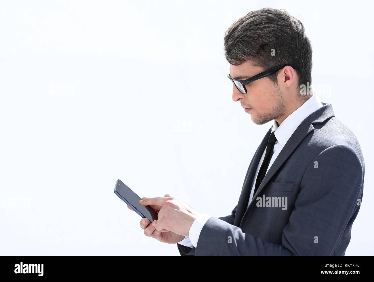close up.businessman using his smartphone Stock Photo - Alamy