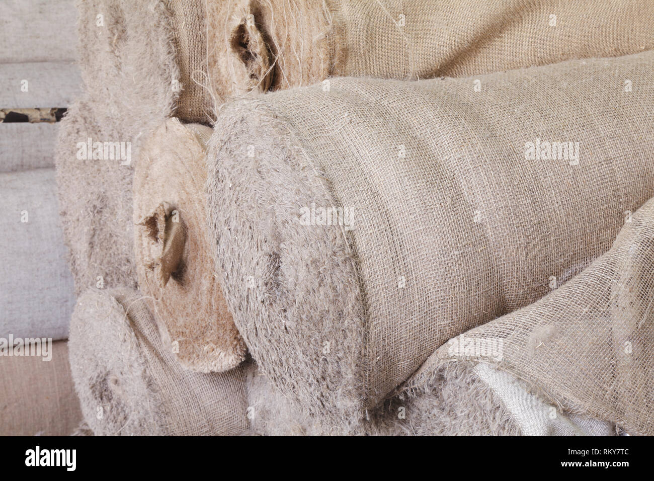 Flax processing hi-res stock photography and images - Alamy