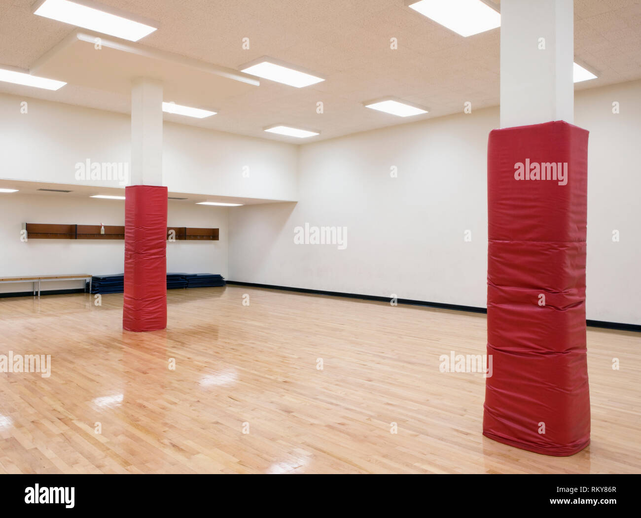 Empty fitness classroom Stock Photo - Alamy