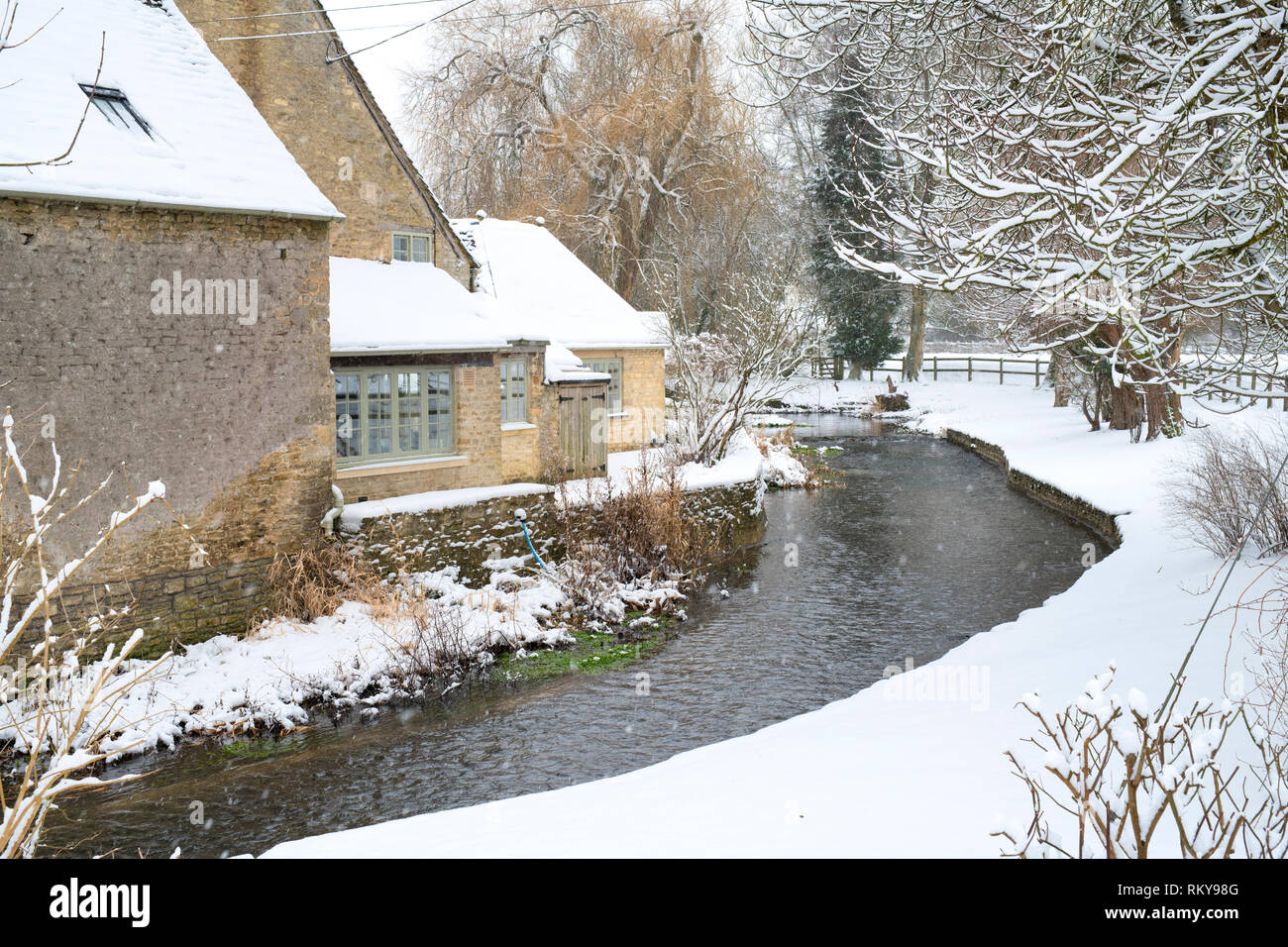 River coln in the cotswolds hi-res stock photography and images - Alamy
