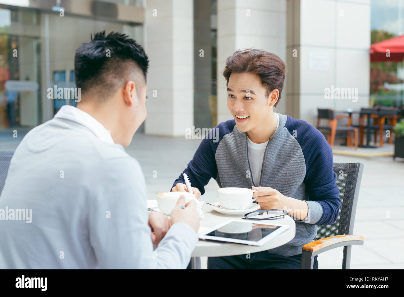 Checking stocks hi-res stock photography and images - Alamy