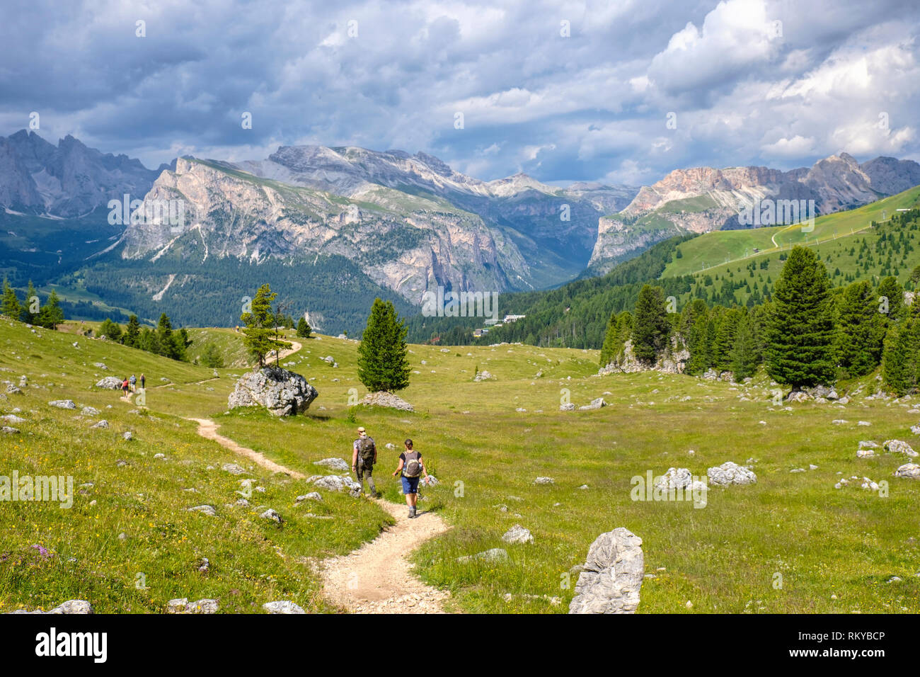 Aerial view people walking rocky hi-res stock photography and images ...