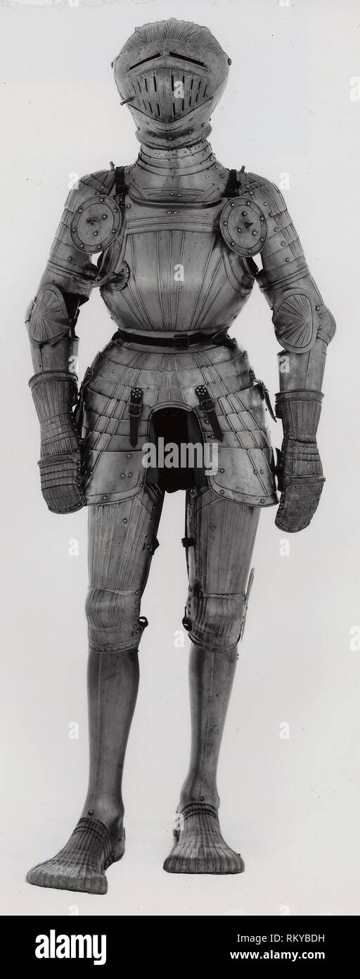 Fluted armor hi-res stock photography and images - Alamy
