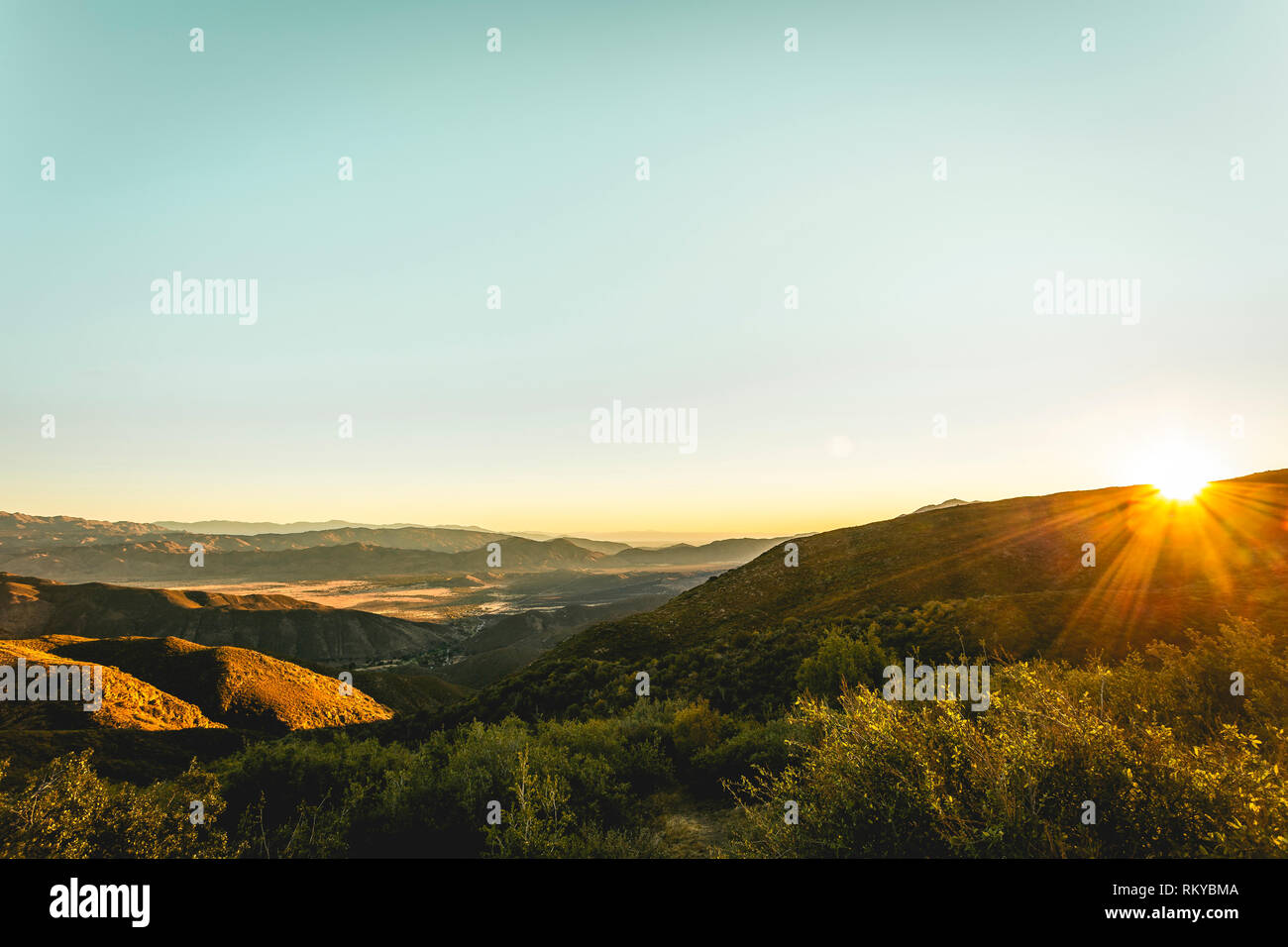 Desert overlook hi-res stock photography and images - Alamy