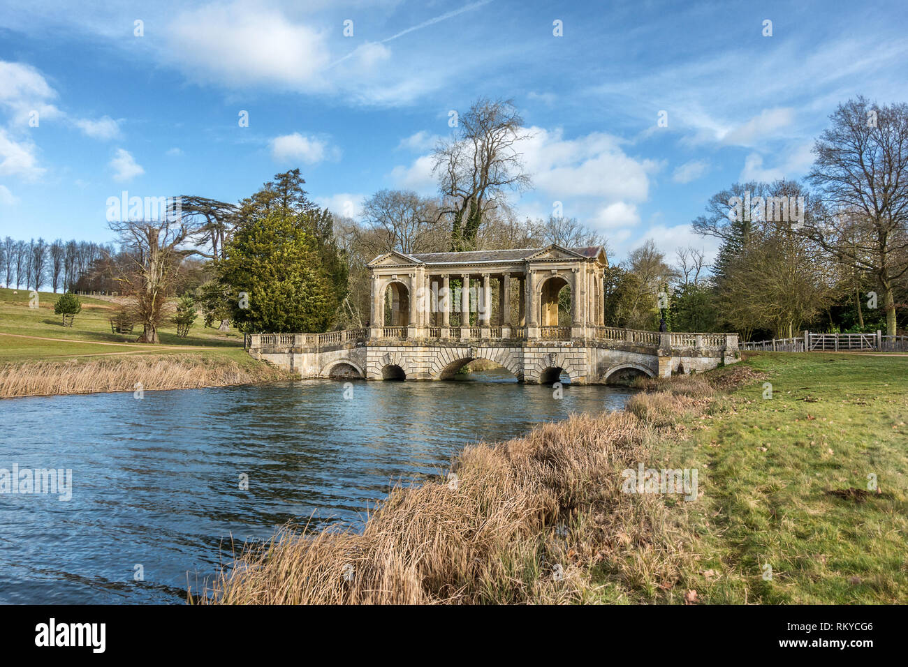 Palladian Bridge in Stowe Stock Photo - Alamy