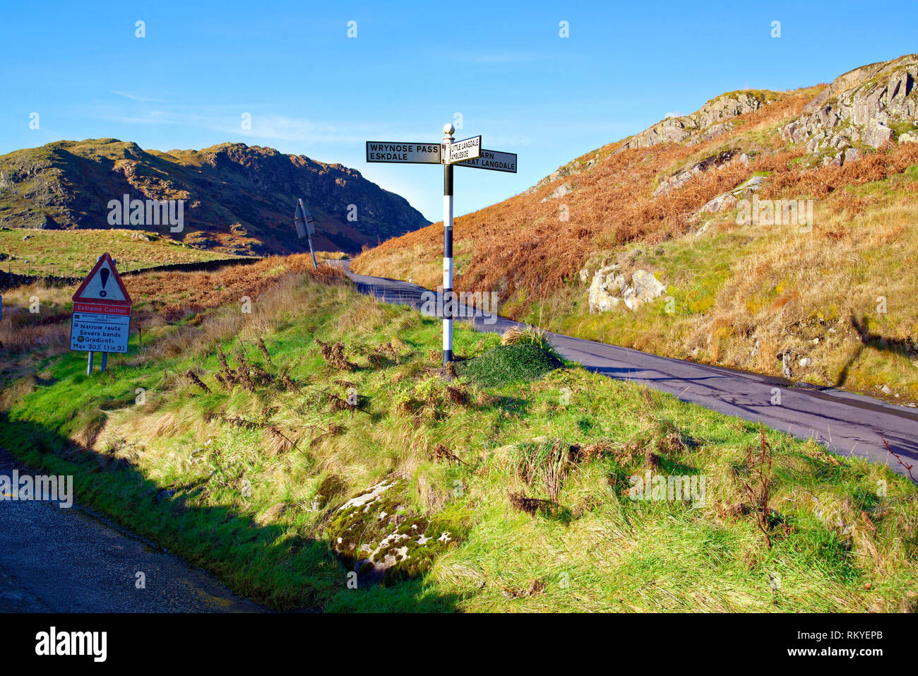 Hilly roads hi-res stock photography and images - Alamy