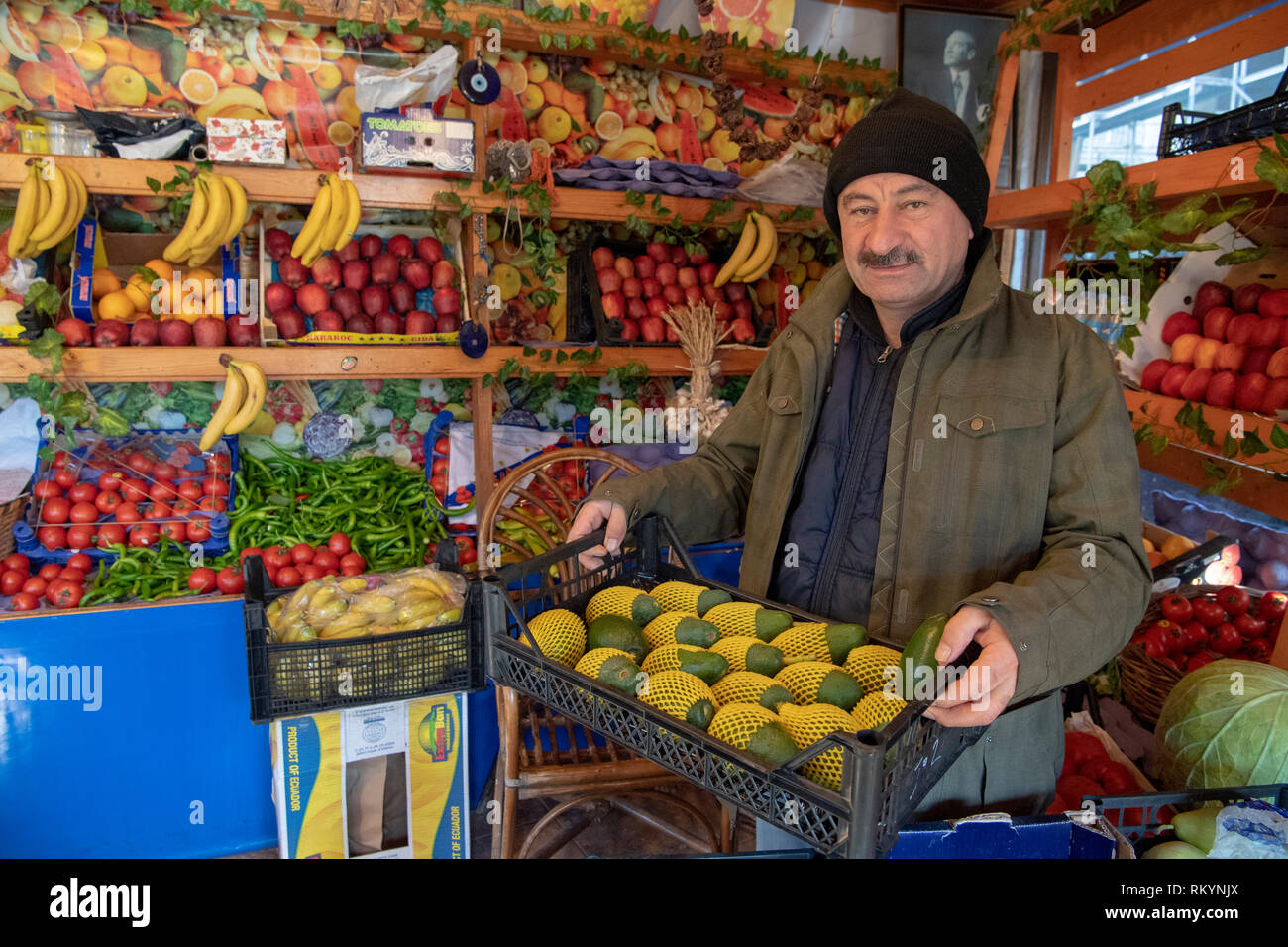 Grocer selling fruit and vegetables in Istanbul in Turkey Stock Photo ...