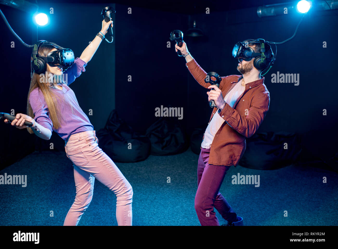 Virtual fight hi-res stock photography and images - Alamy