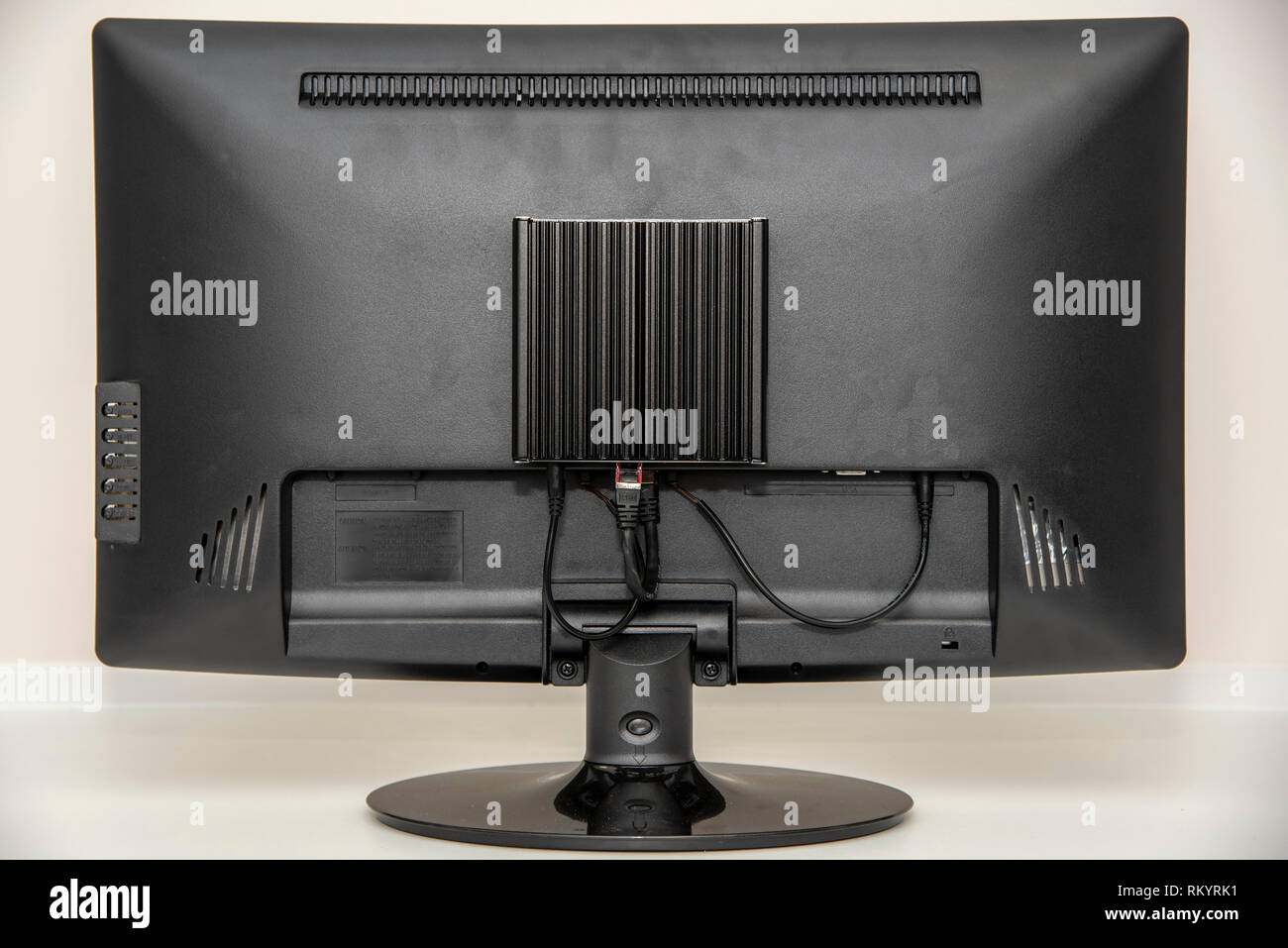 Pc monitor screen hi-res stock photography and images - Alamy