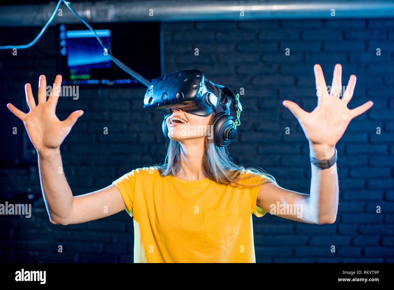 Vr space hi-res stock photography and images - Alamy