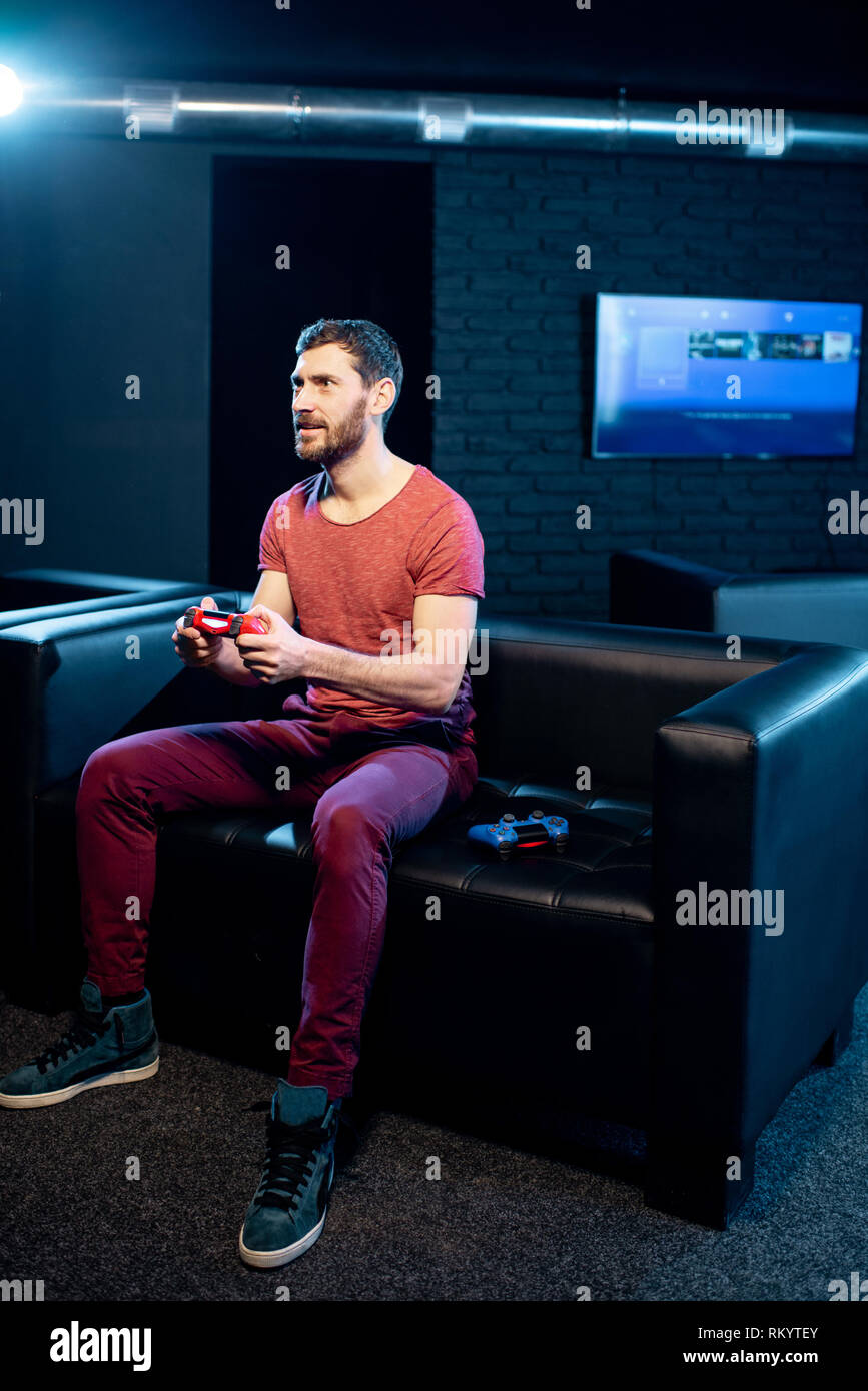 Gamer hi-res stock photography and images - Alamy