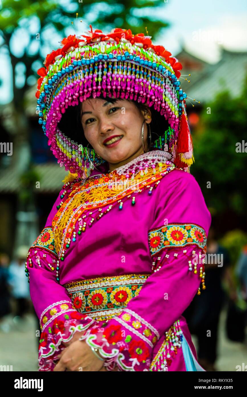 Indigenous Traditional Clothing High Resolution Stock Photography and ...