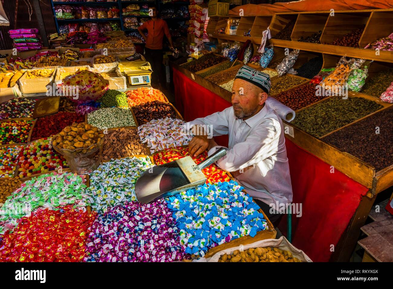Old Shopkeeper High Resolution Stock Photography and Images - Alamy