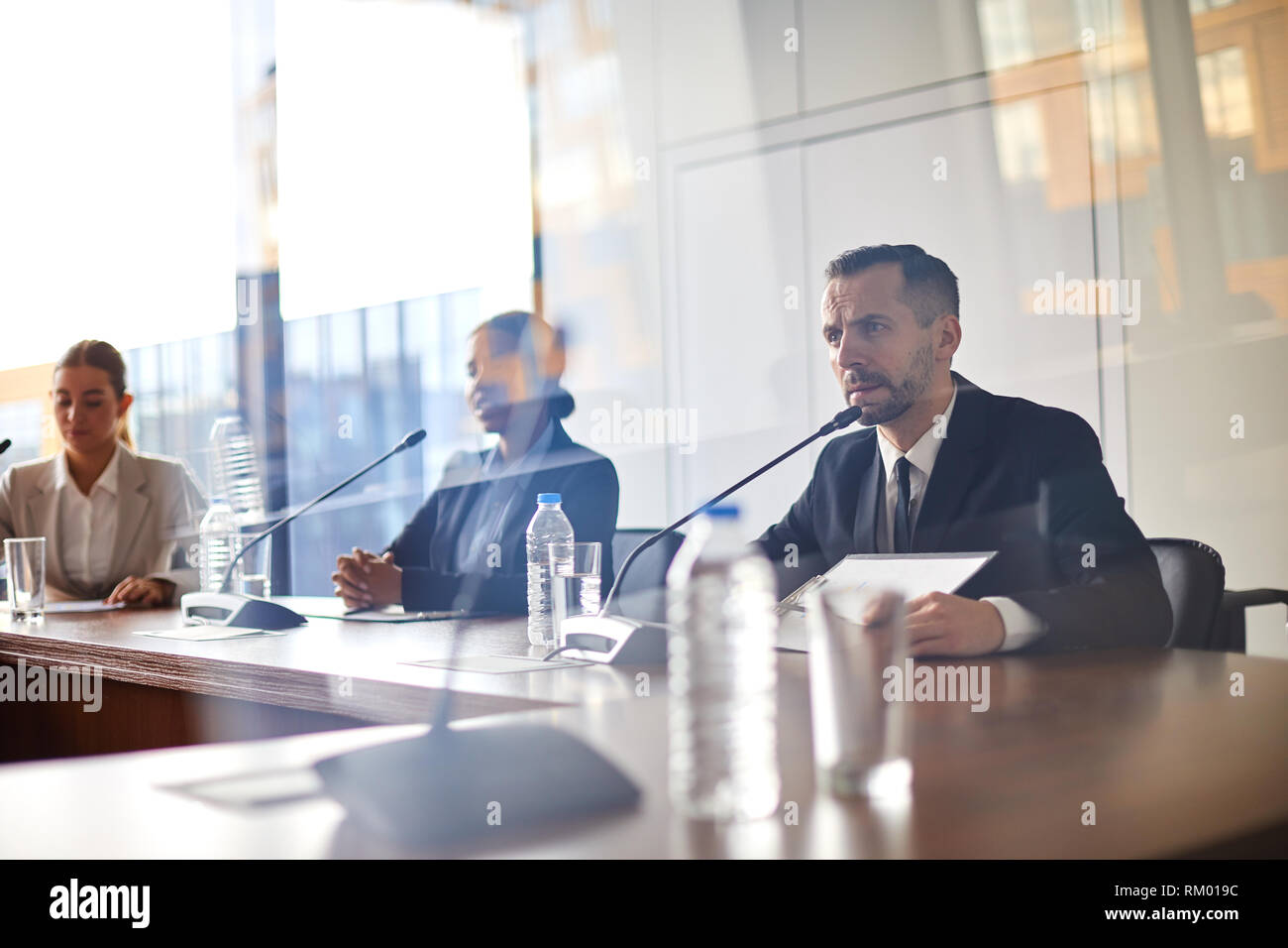 Talking convention hi-res stock photography and images - Alamy