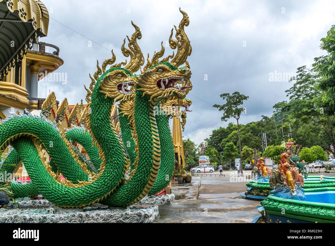 Dragon Statue Head High Resolution Stock Photography and Images - Alamy