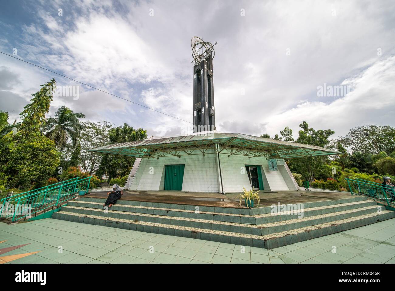 Equator Monument High Resolution Stock Photography and Images - Alamy