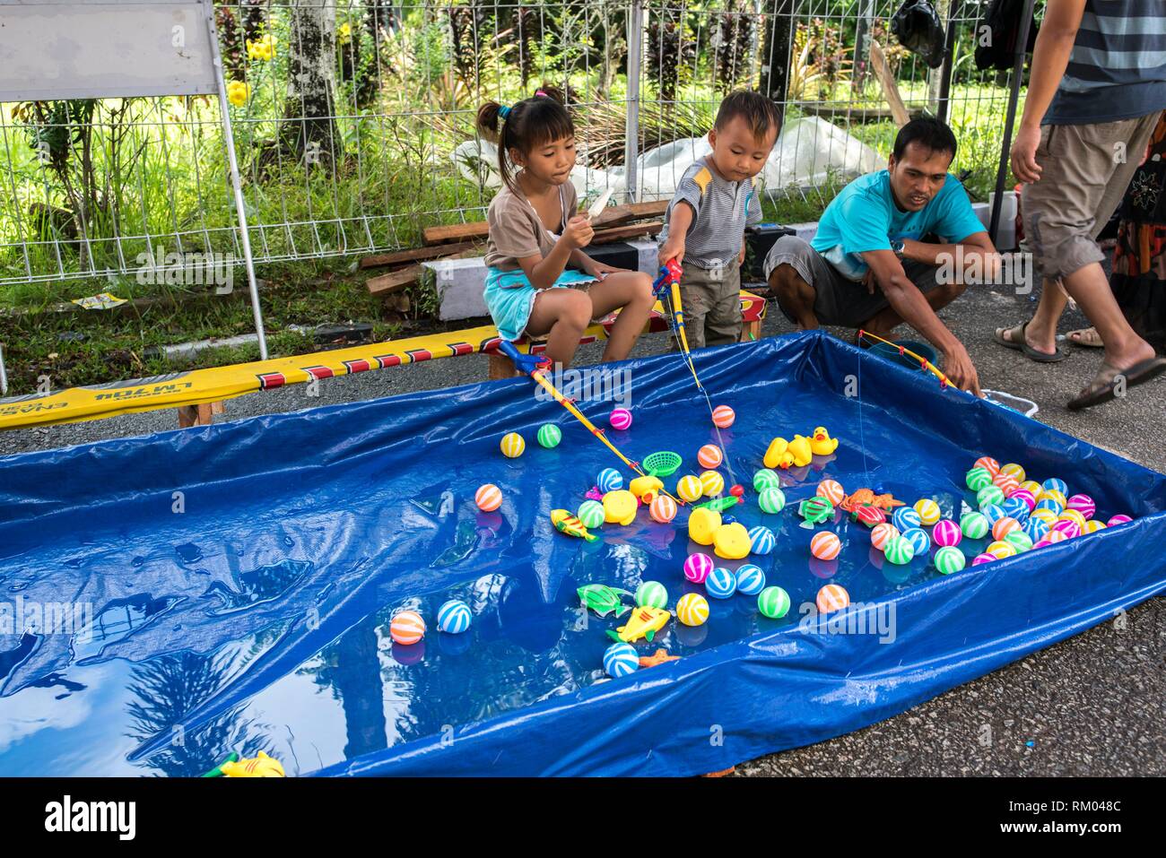 Child kalimantan hi-res stock photography and images - Alamy