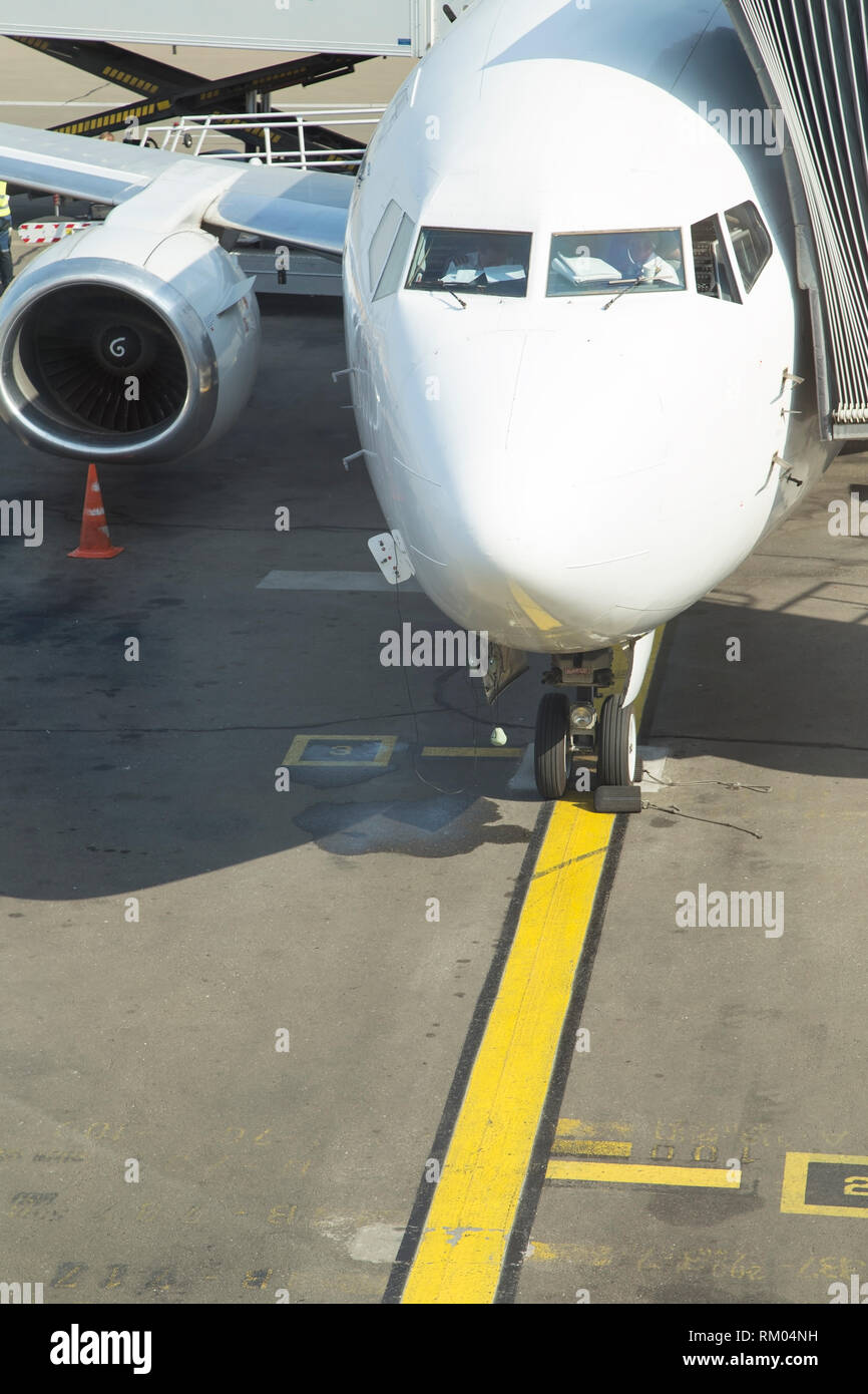 Airplane parking lot hi-res stock photography and images - Alamy