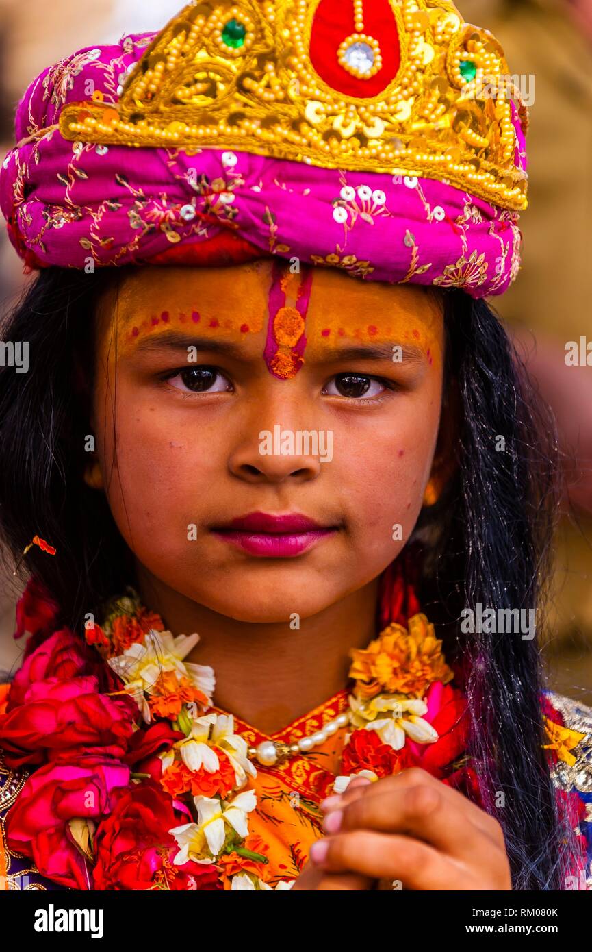 Young Krishna And Radha High Resolution Stock Photography and Images ...