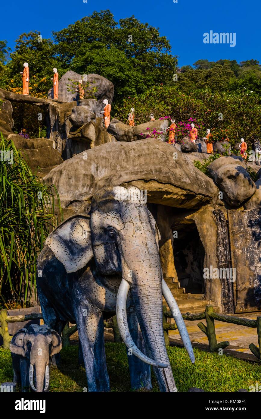Temple Dambulla Statue Buddhism High Resolution Stock Photography and ...