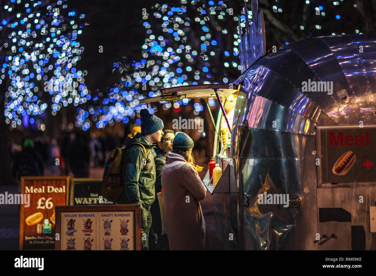 London street food trailer hi-res stock photography and images - Alamy
