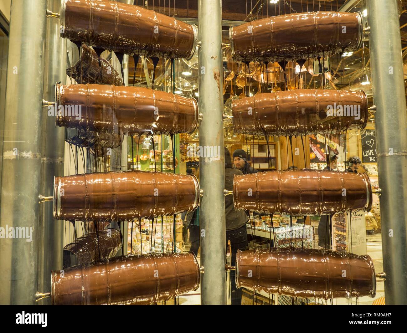 Chocolate maker hi-res stock photography and images - Alamy