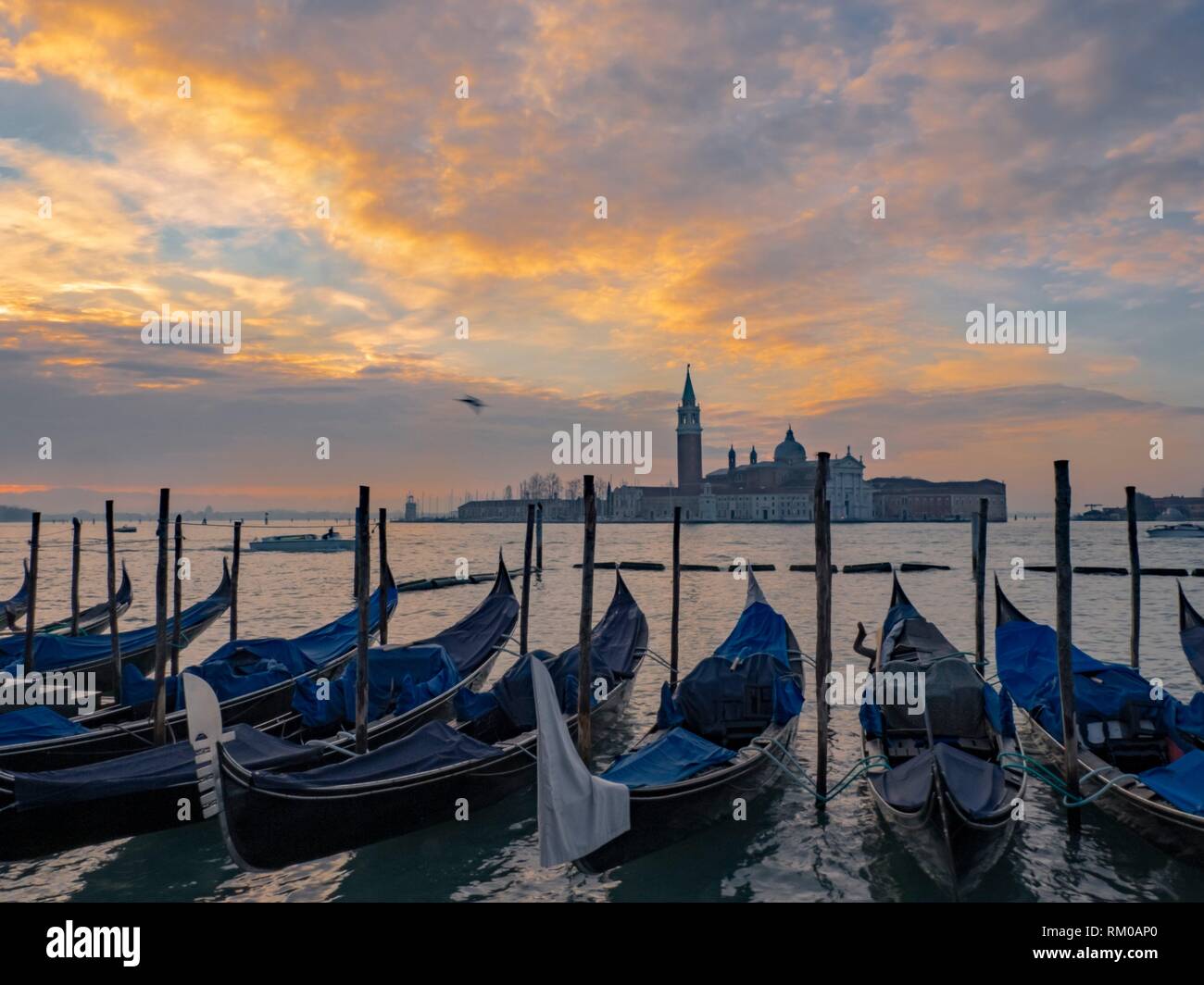 Italy sunrise hi-res stock photography and images - Alamy
