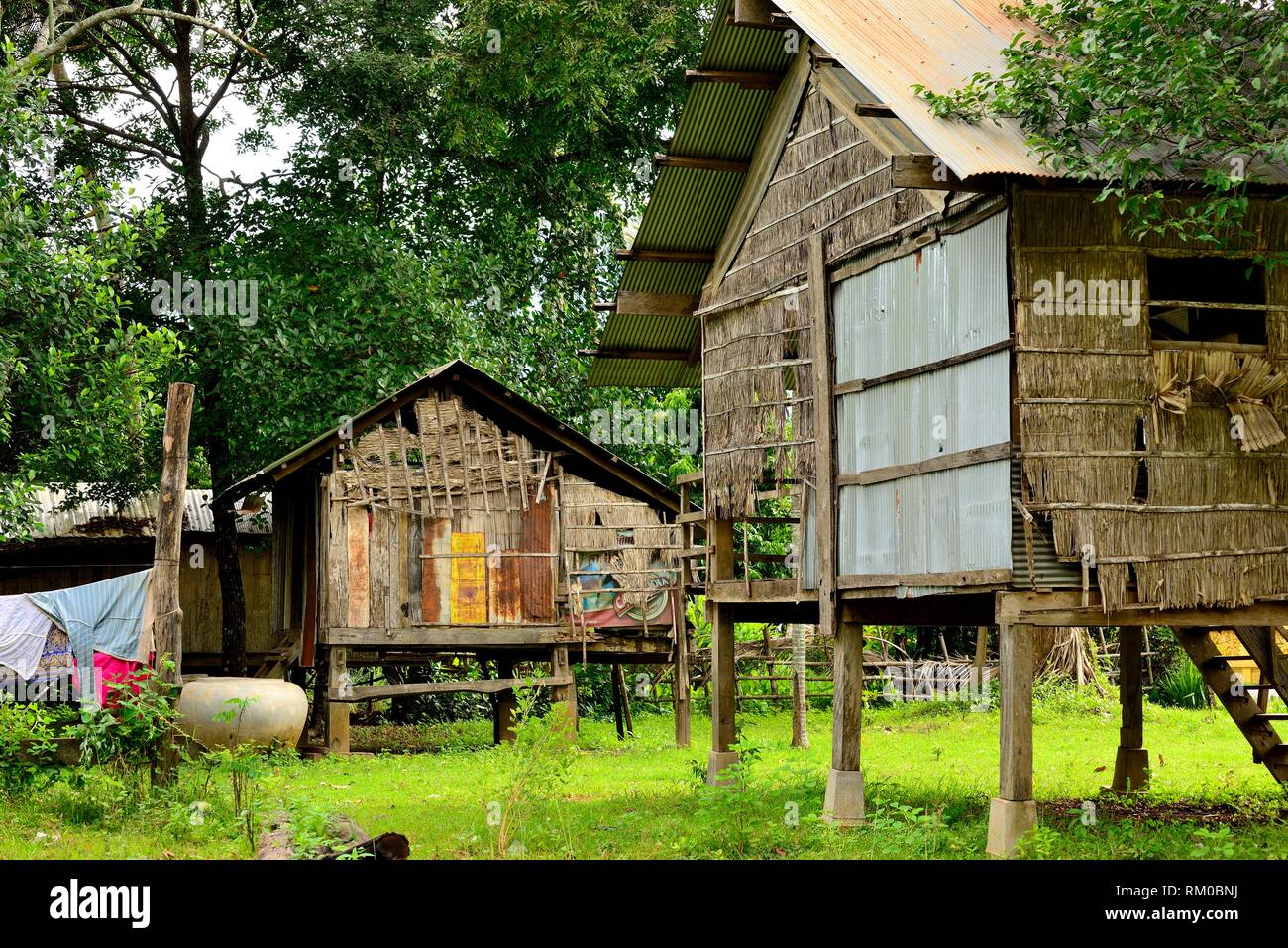 Kratie temple hi-res stock photography and images - Alamy