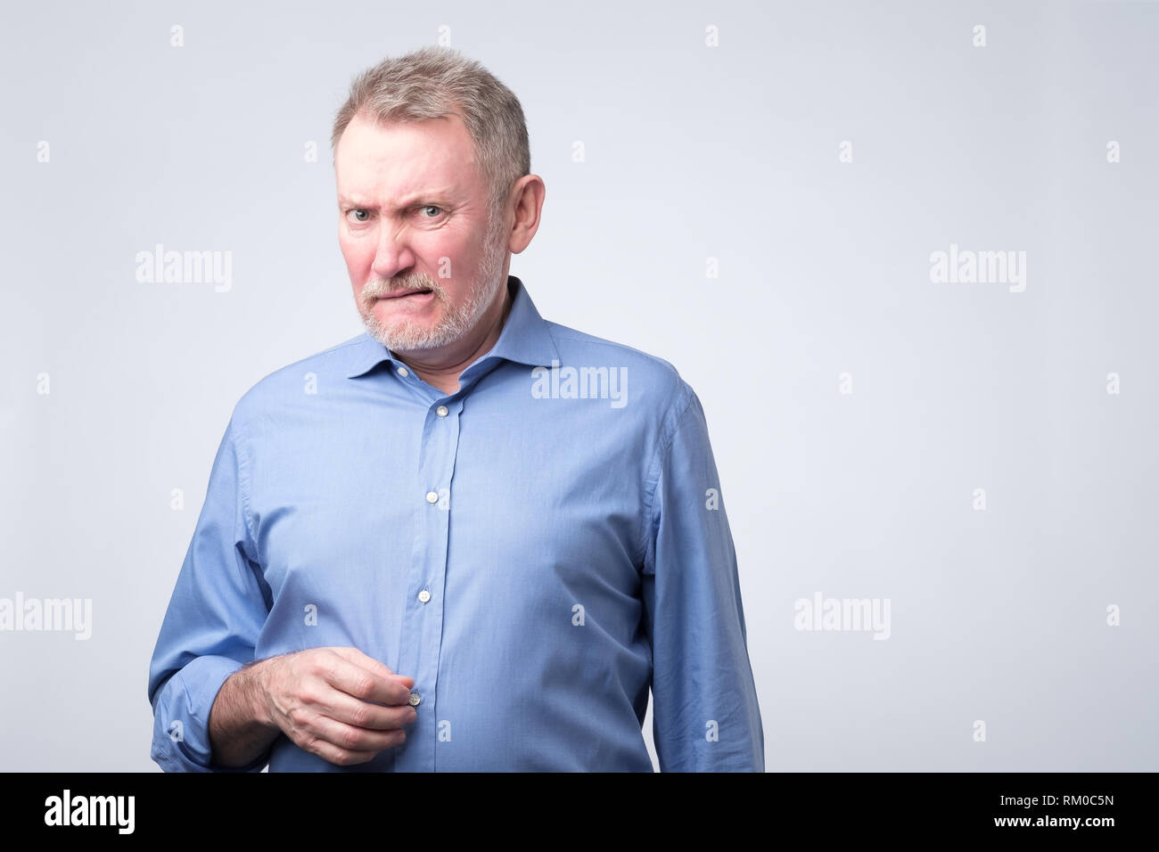 Expression of disbelief hi-res stock photography and images - Alamy