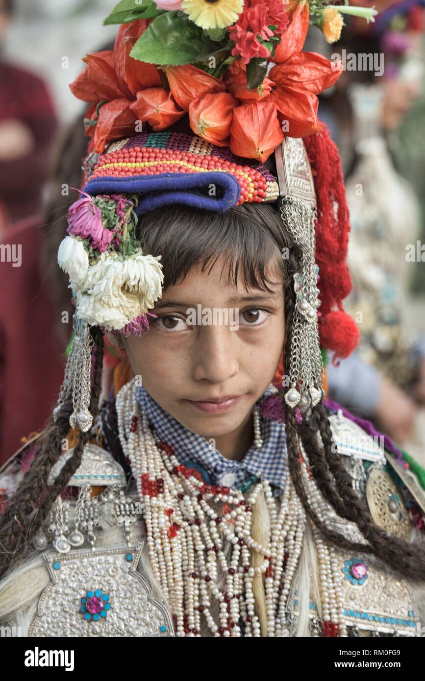 India ladakh girl hi-res stock photography and images - Alamy
