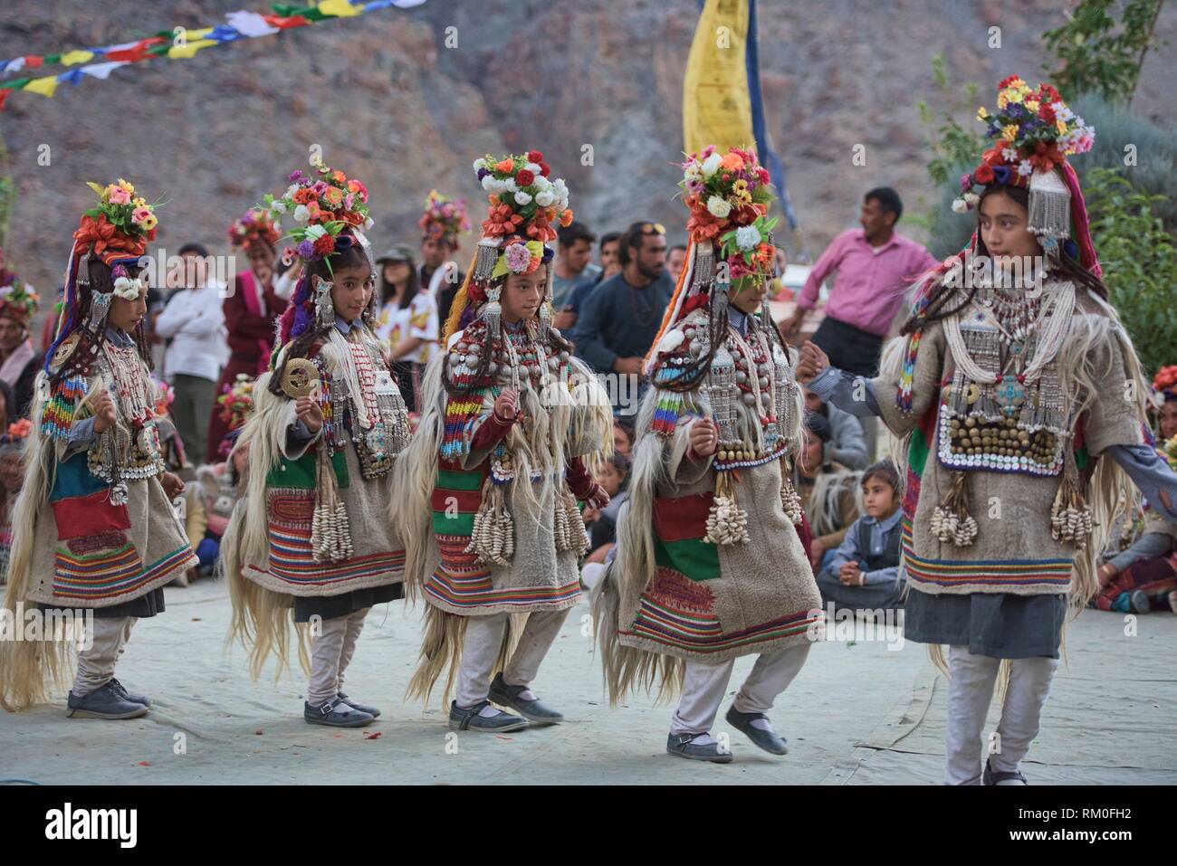 Dard brokpa tribe hi-res stock photography and images - Alamy