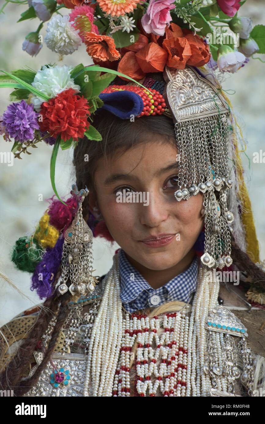 India ladakh portrait young girl hi-res stock photography and images ...