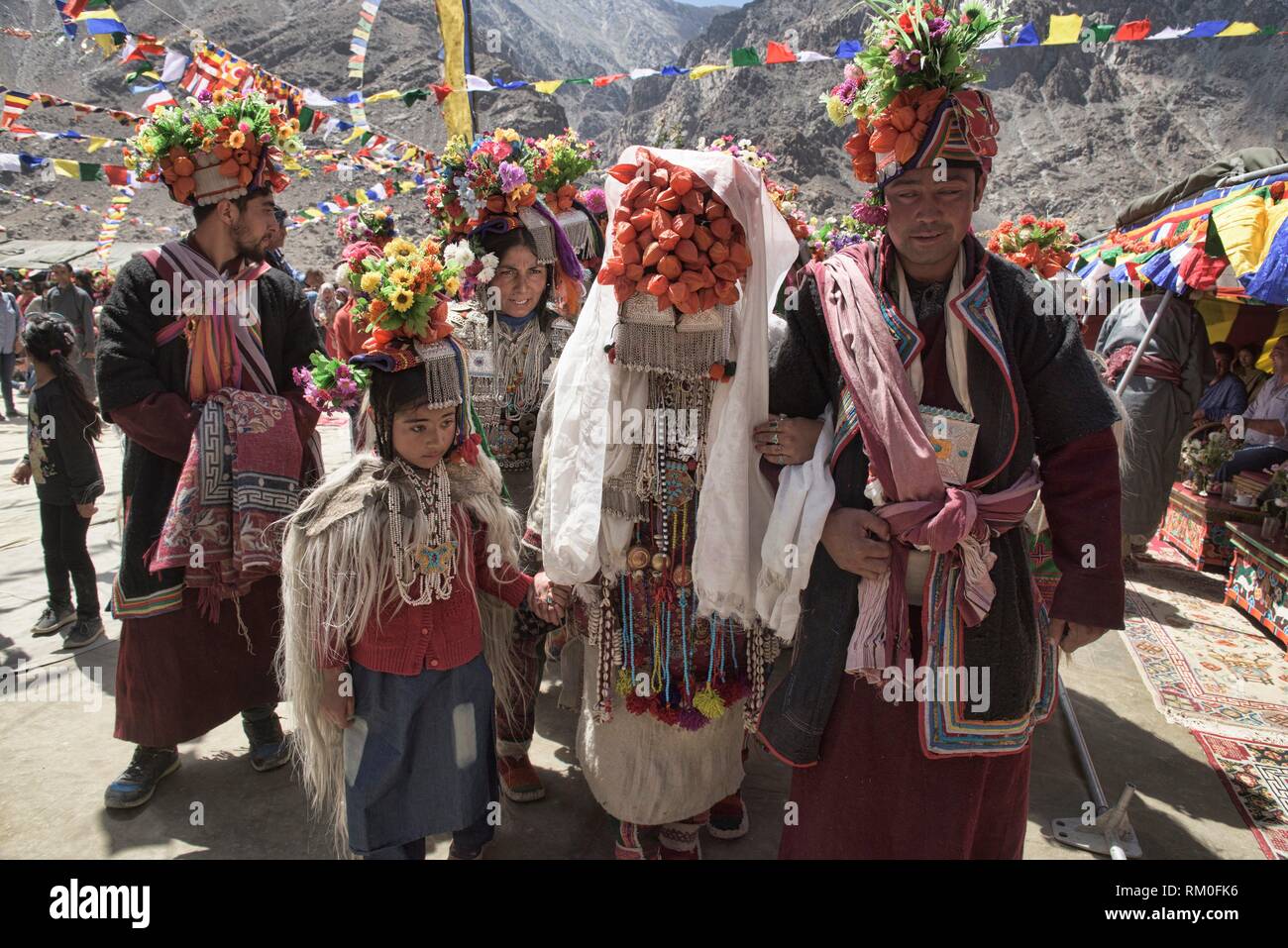 Indian wedding ceremony in village hi-res stock photography and images ...