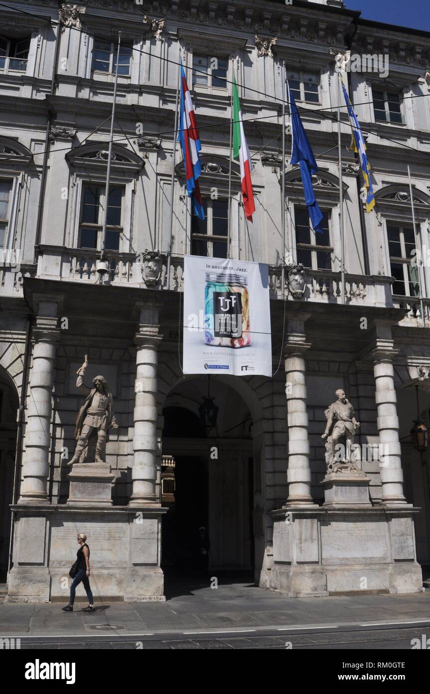 Palazzo civico hi-res stock photography and images - Alamy