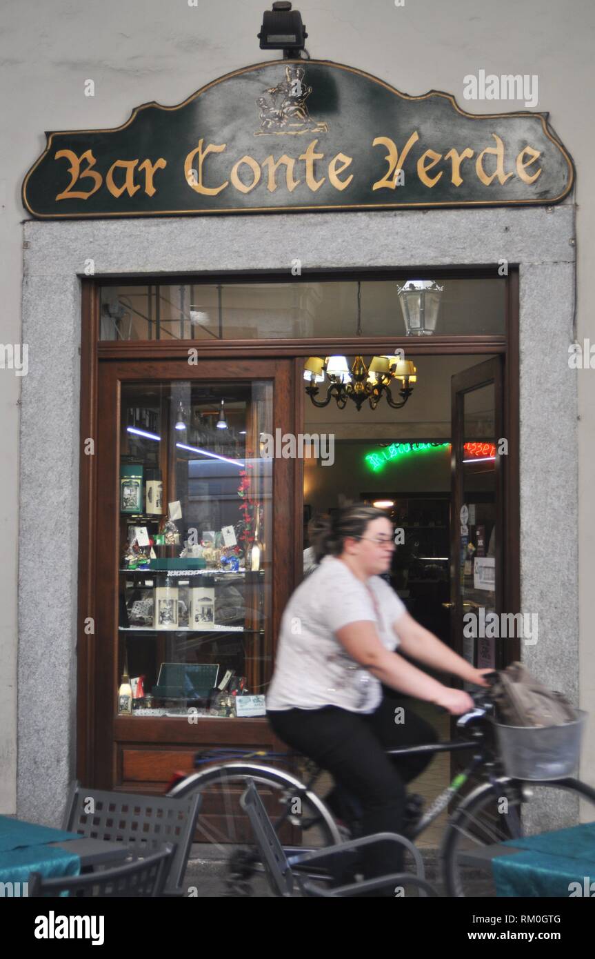 Cafe conte hi-res stock photography and images - Alamy