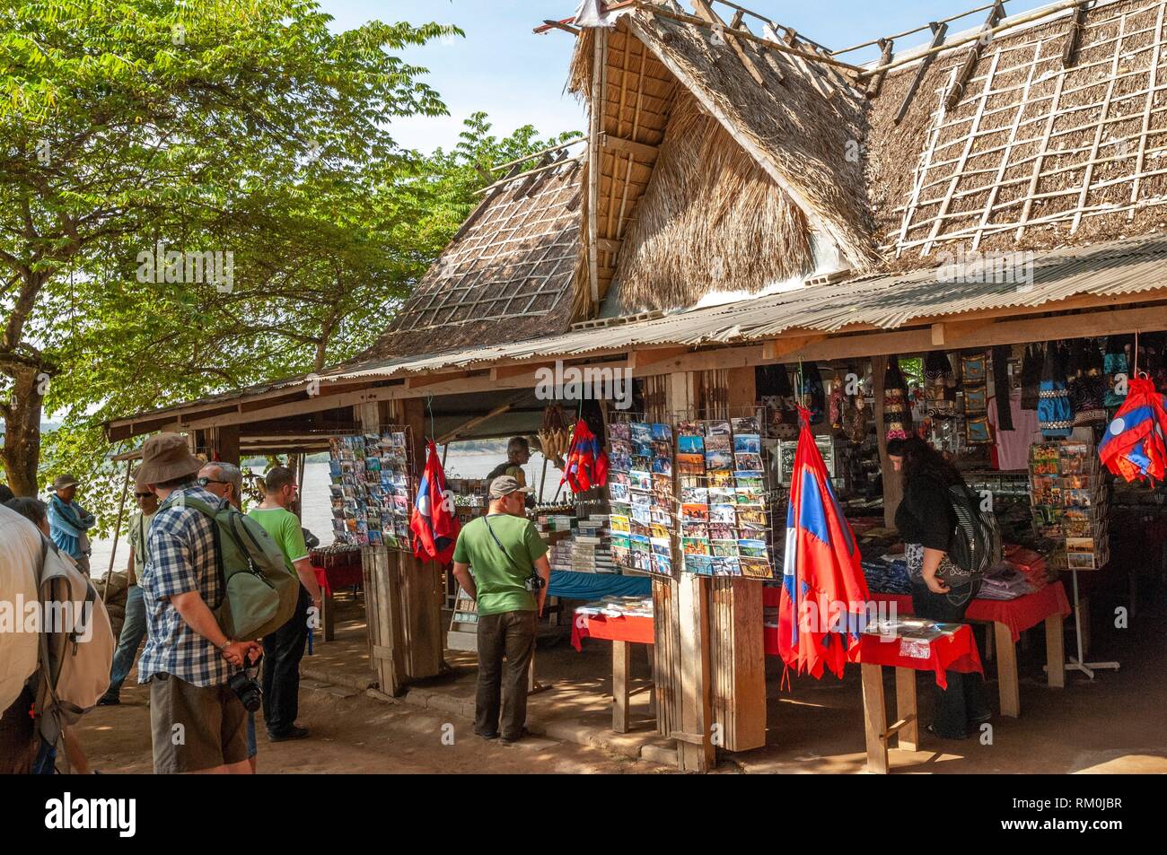 Golden triangle retail hi-res stock photography and images - Alamy