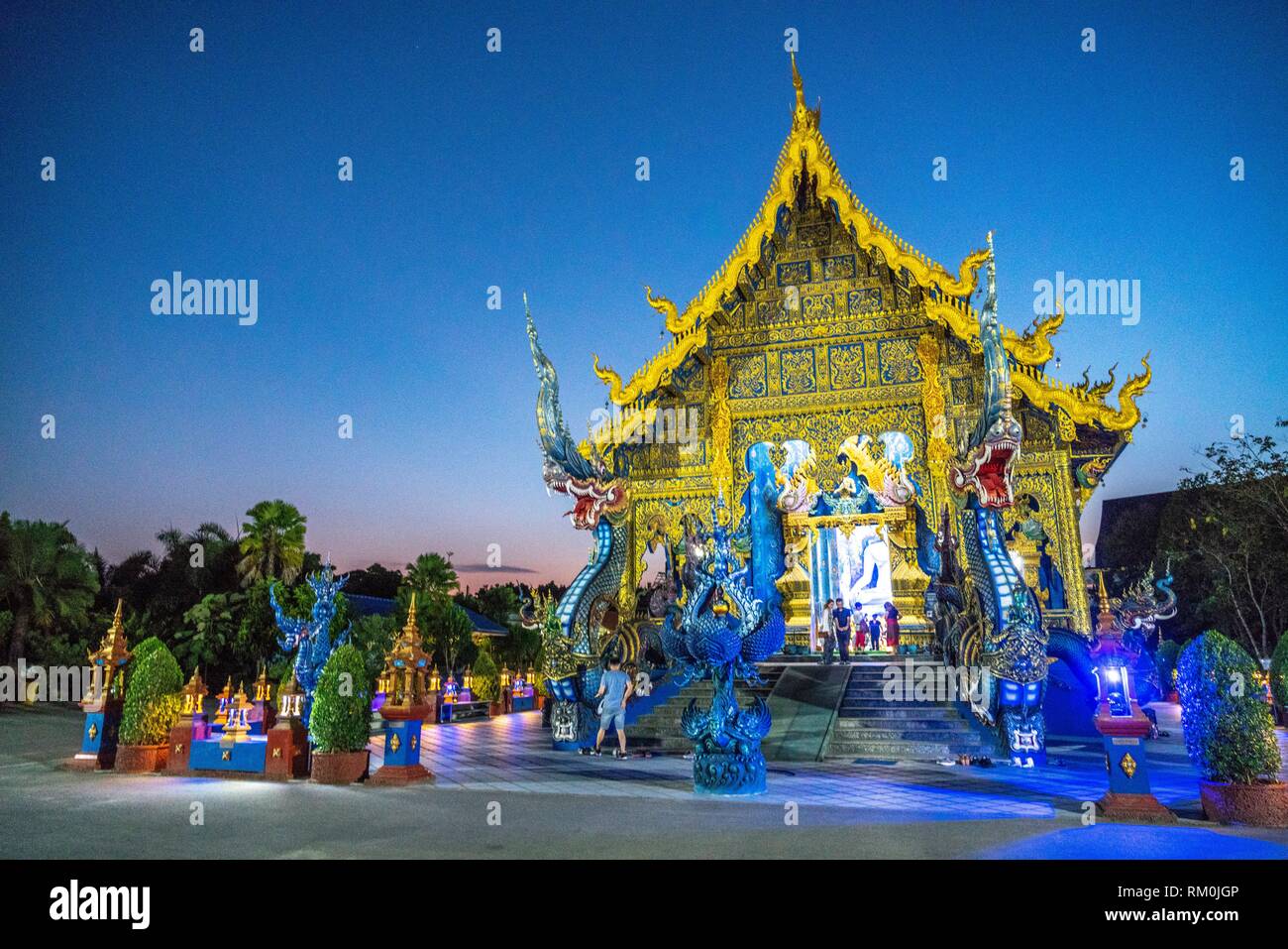 Blue temple hi-res stock photography and images - Alamy