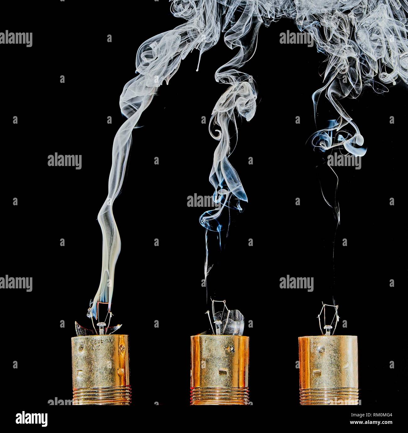 Black smoke flare hi-res stock photography and images - Alamy