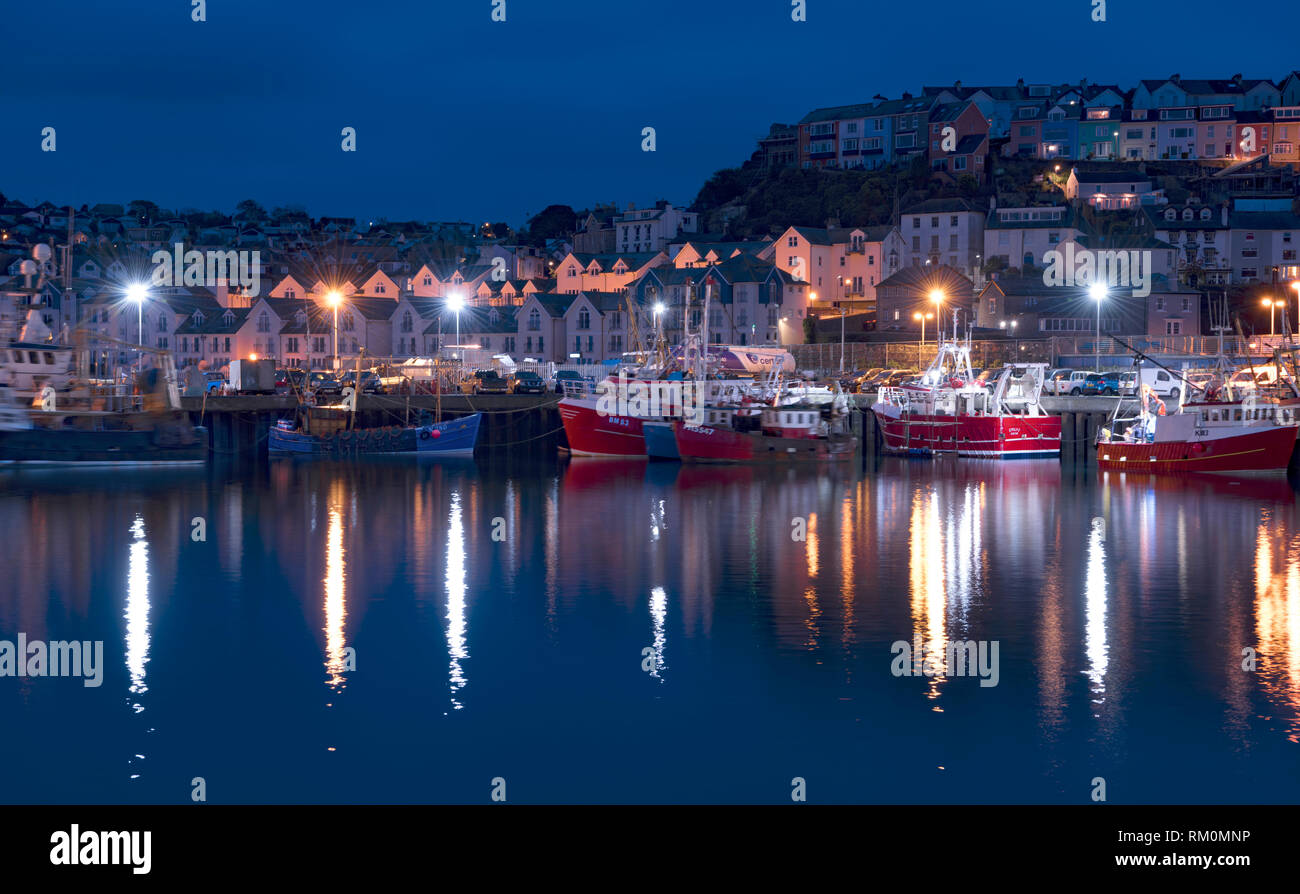 Brixham fish docks harbour at night with reflections on water Stock ...