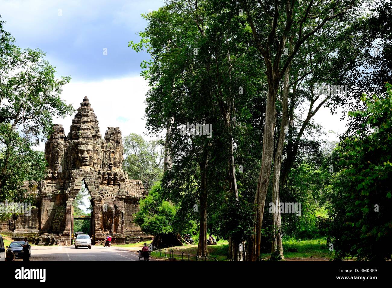 Angkorian architecture hi-res stock photography and images - Alamy