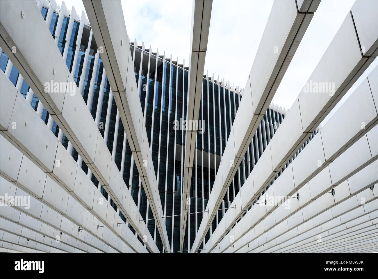 Long beams hi-res stock photography and images - Alamy