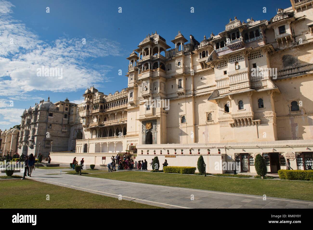 Amazing palace hi-res stock photography and images - Alamy