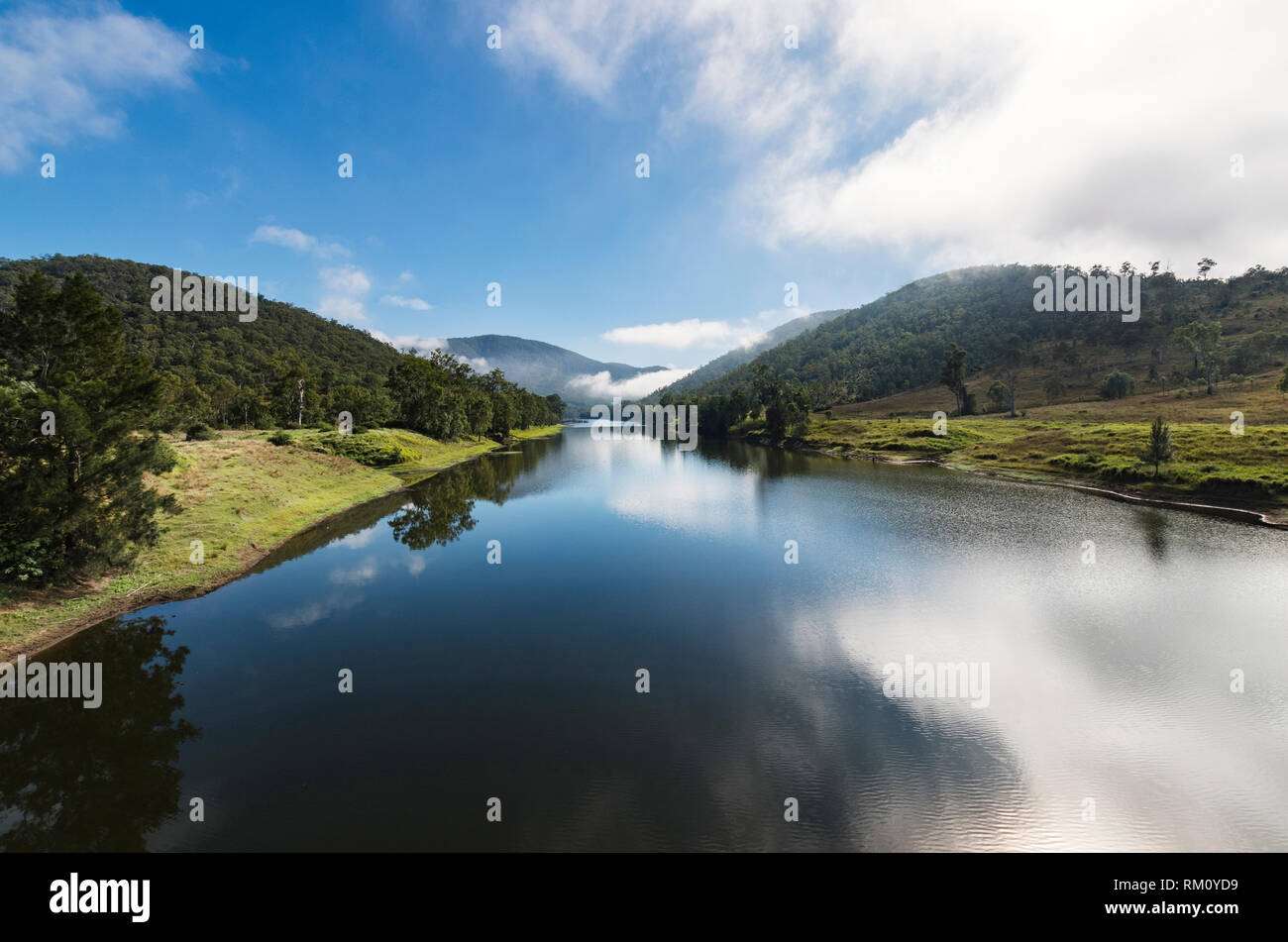 Wivenhoe dam hi-res stock photography and images - Alamy