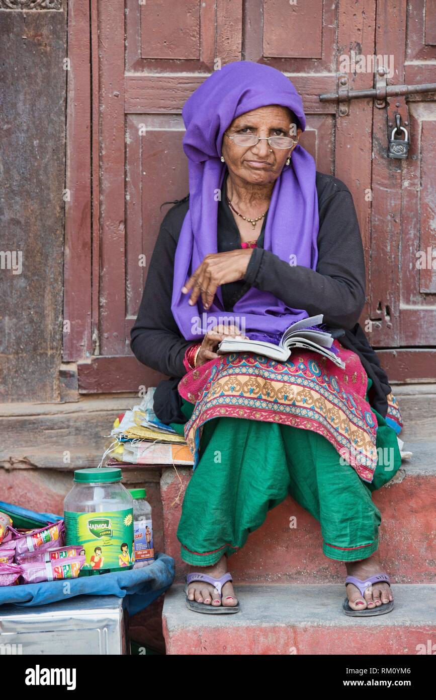 Sqiare hi-res stock photography and images - Alamy