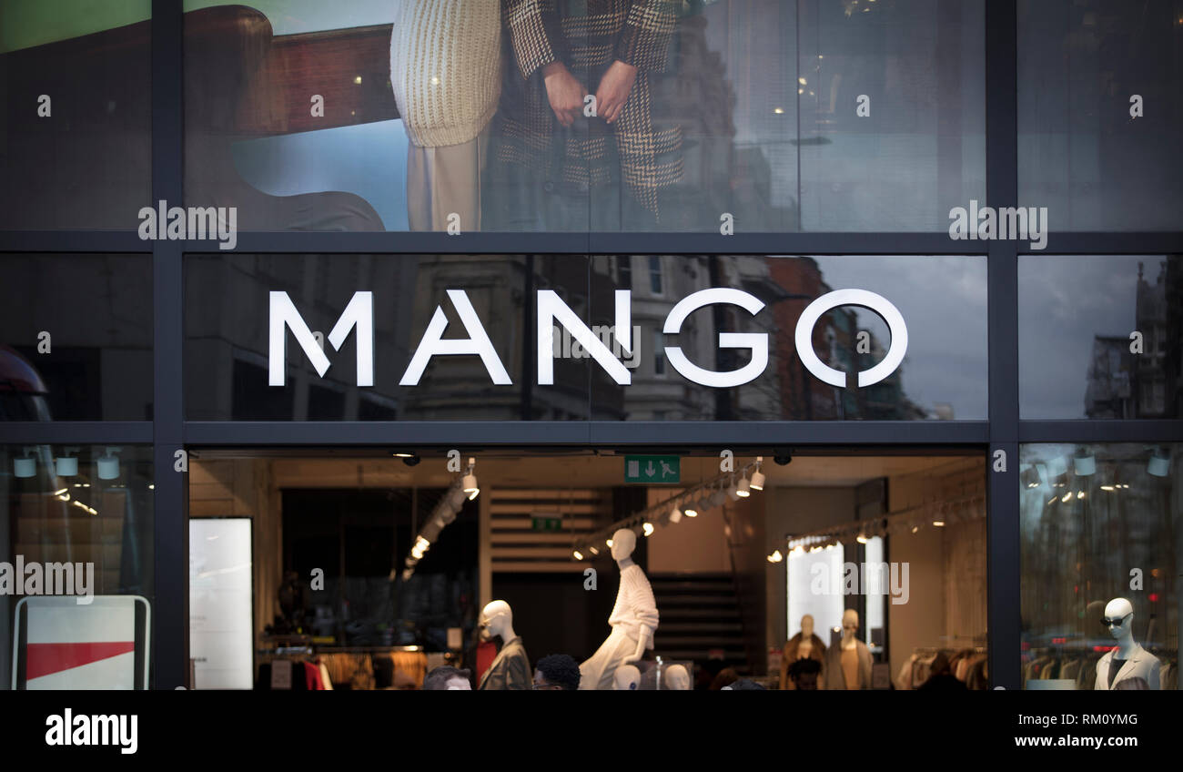 Mango shop oxford street london hi-res stock photography and images - Alamy
