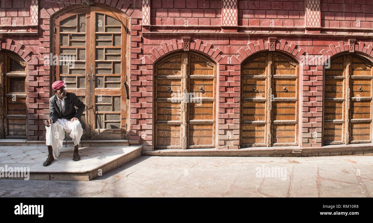 India watchman hi-res stock photography and images - Alamy